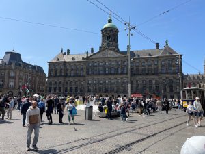Everything you need to know: Dam Square - Tips Amsterdam